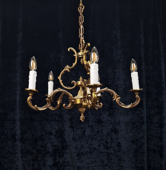 DECADENT DESIGNS ANTIQUE AND VINTAGE LTD – Decadent Designs