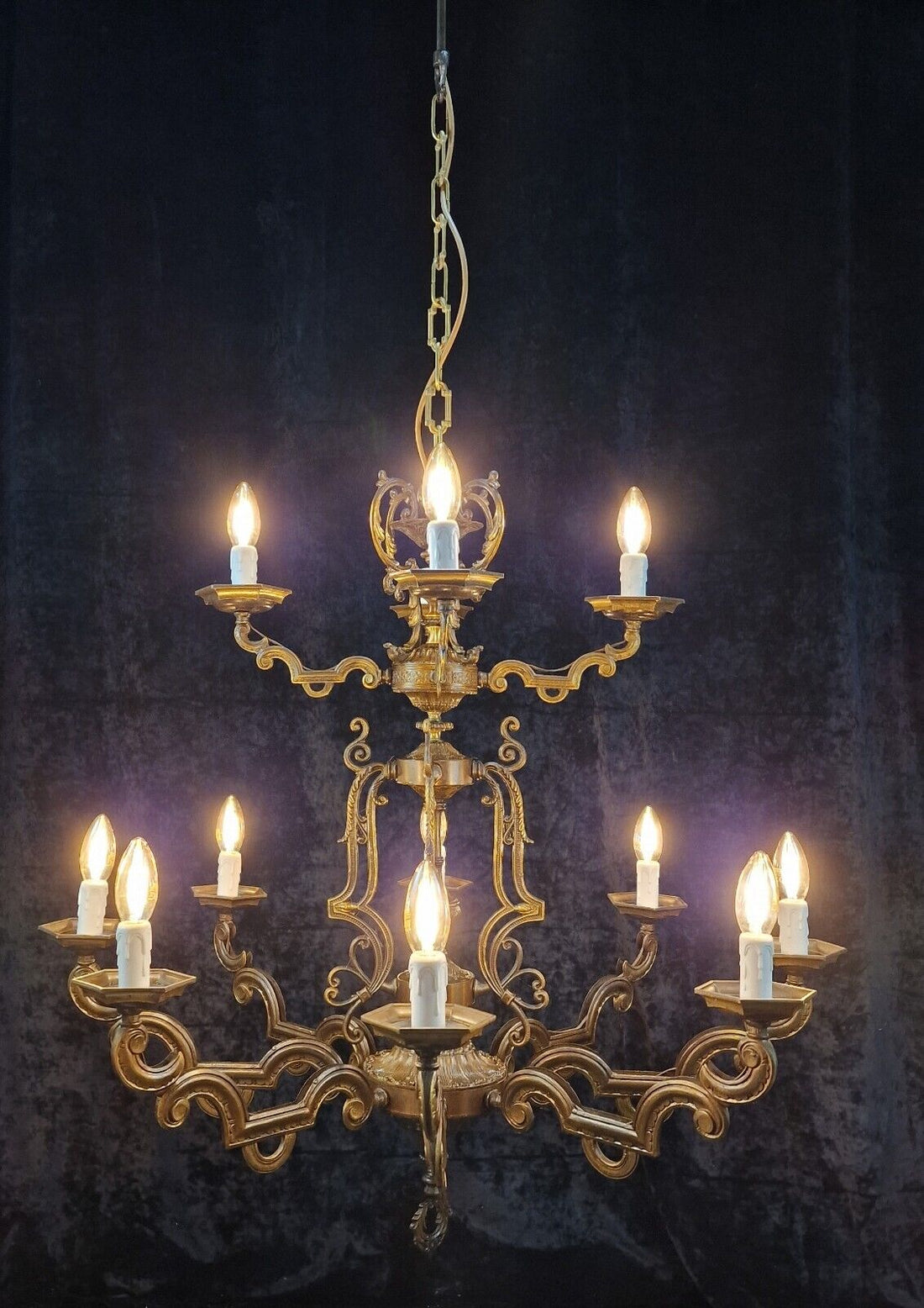 DECADENT DESIGNS ANTIQUE AND VINTAGE LTD – Decadent Designs