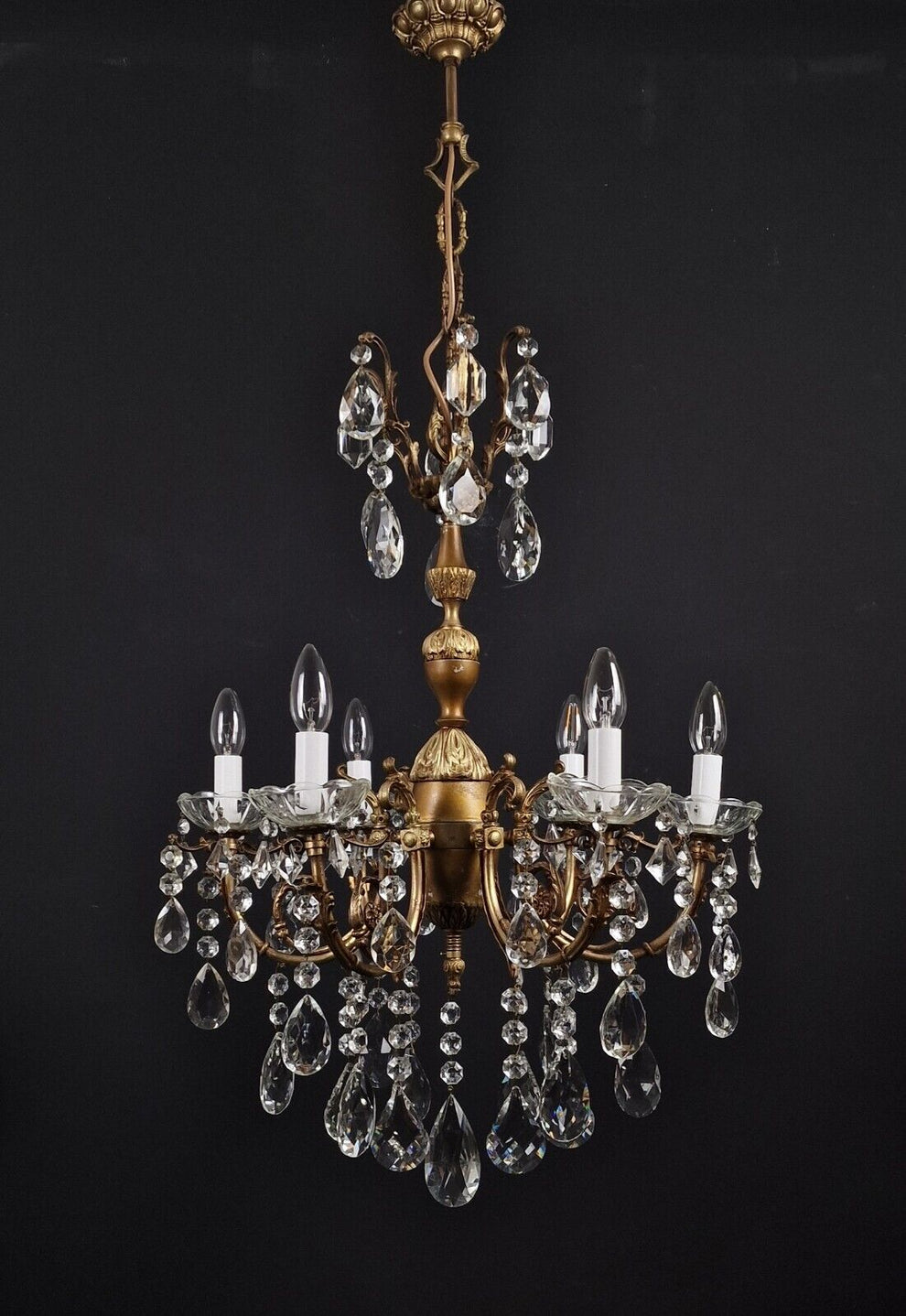 DECADENT DESIGNS ANTIQUE AND VINTAGE LTD – Decadent Designs