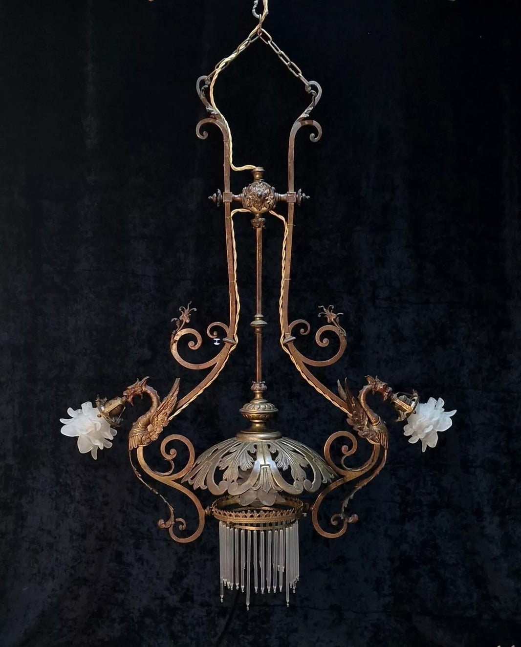 DECADENT DESIGNS ANTIQUE AND VINTAGE LTD – Decadent Designs